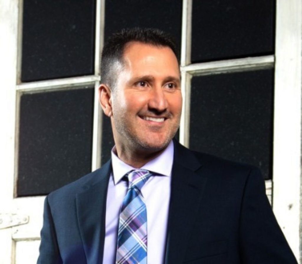 About Us - 21 Mike Team